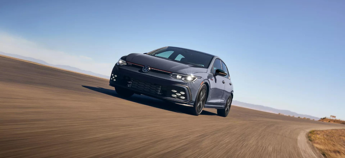 Know the Best Convenient Small Hatchbacks Cars