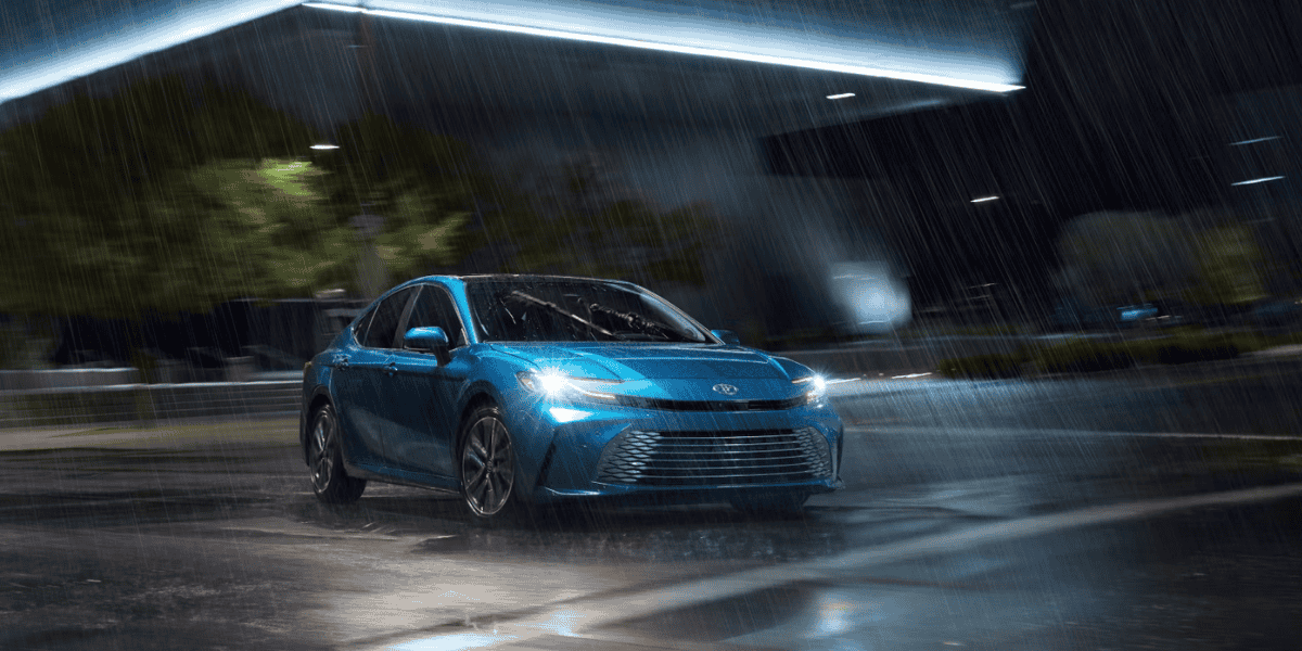 2025 Toyota Camry Review: Design, Performance, and Safety Features