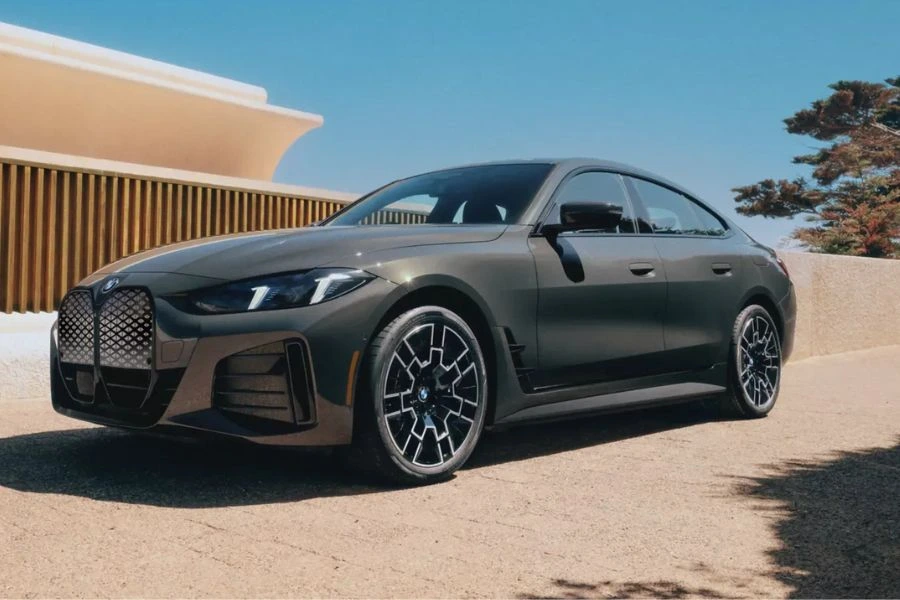 Create Your Custom BMW | Design Your Perfect Vehicle