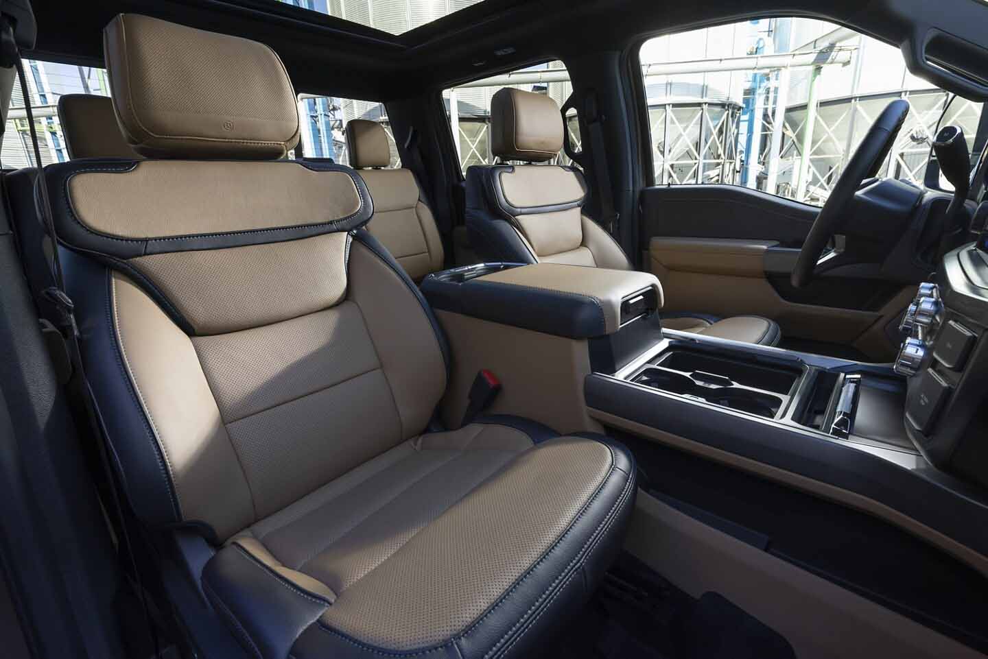 Inside the 2023 Ford F-250 Super Duty – Specs, Style & More!