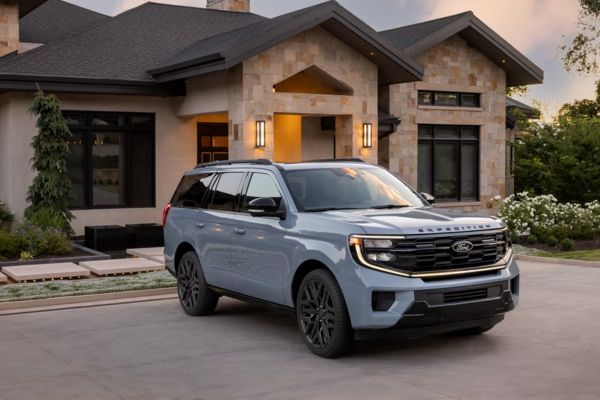 2026 Ford Expedition MAX Specs, Review, Pricing & Photos