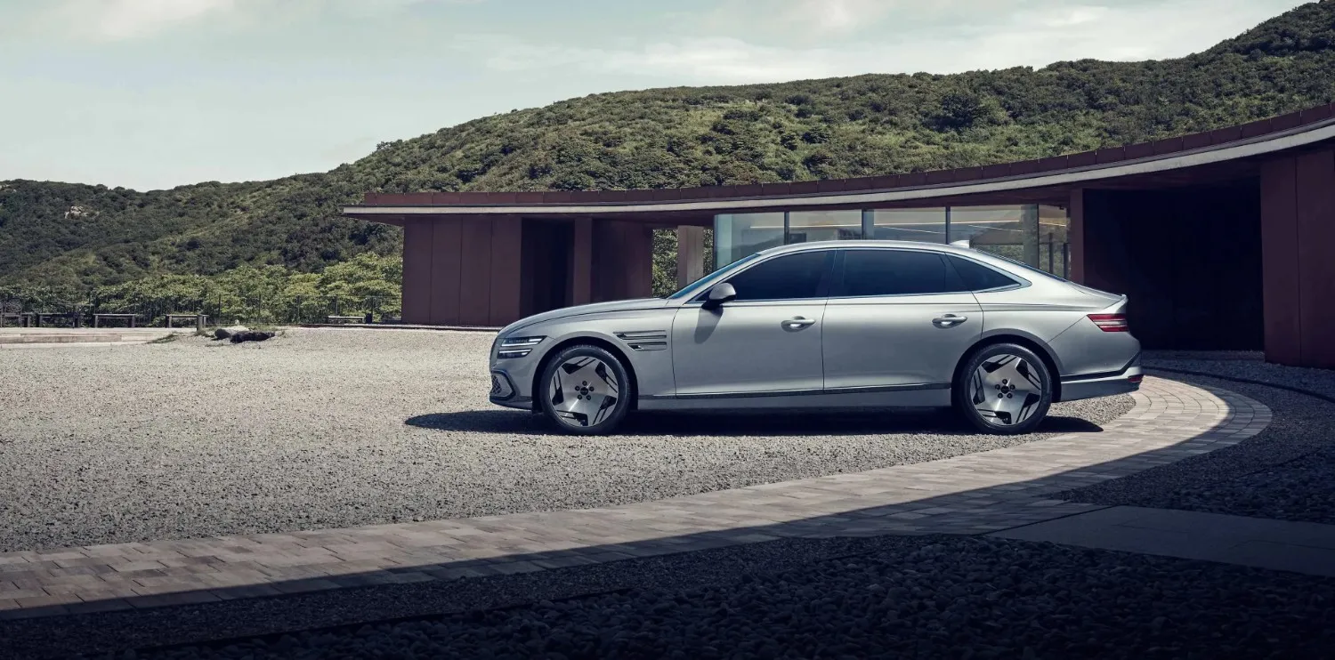 2026 Genesis Electrified G80 AWD Advanced 4dr Sedan | Detailed ...