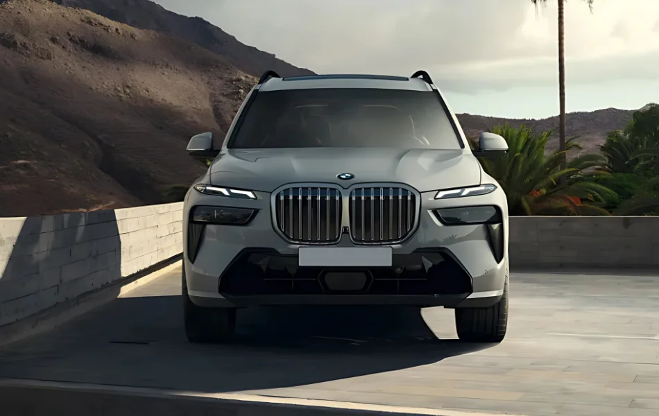 Compare 2025 BMW X7 Trims and Features