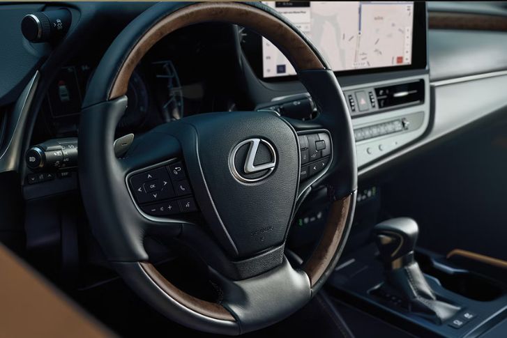 2025 Lexus ES 350 Review | Specs, Features & Prices