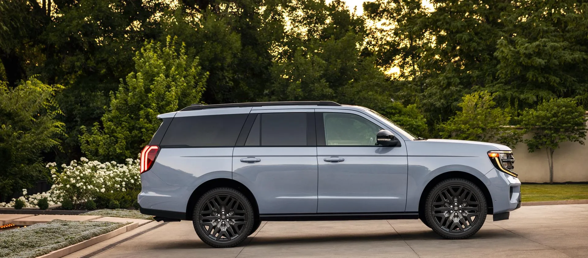 2026 Ford Expedition 4x4 XL SSV 4dr SUV - All Specs & Dimensions