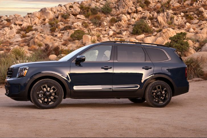 2025 Kia Telluride AWD LX 4dr SUV Specs & Review