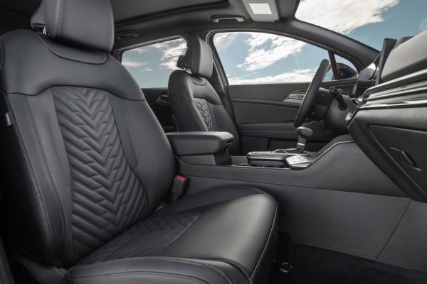 2026 Kia Sportage LX 4dr SUV Specifications | Features & Performance