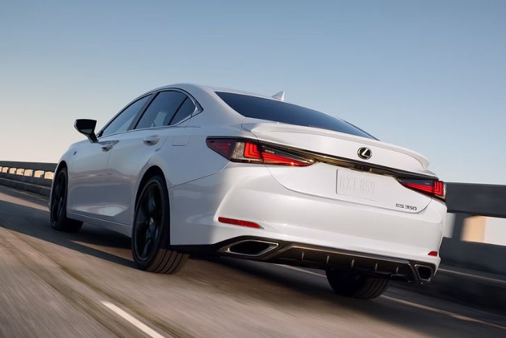 2025 Lexus ES 350 4dr Sedan Specs & Review