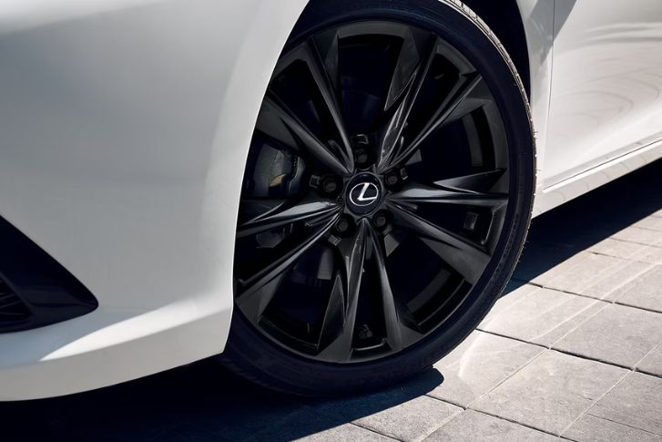 2025 Lexus ES 350 4dr Sedan Specs & Review