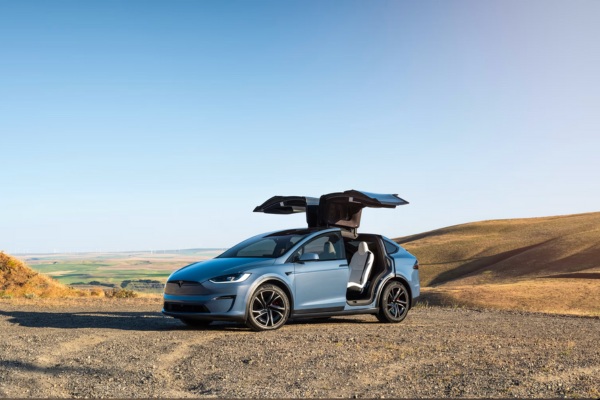 2025 Tesla Model X Overview | All Specs & Features