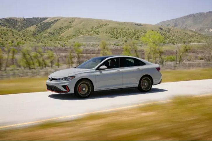 2025 Jetta GLI Autobahn 4dr Sedan 6M Specs | Engine, MPG & Features List