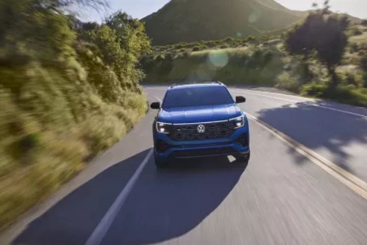 2025 Atlas Cross Sport SE 4dr SUV Specs | Engine, MPG & Features List