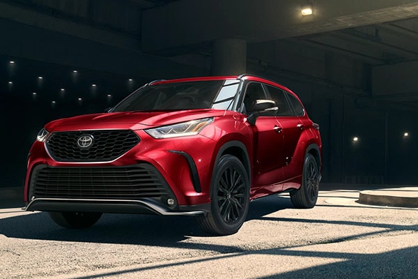 2026 Toyota Highlander Hybrid Specs, Review, Pricing & Photos