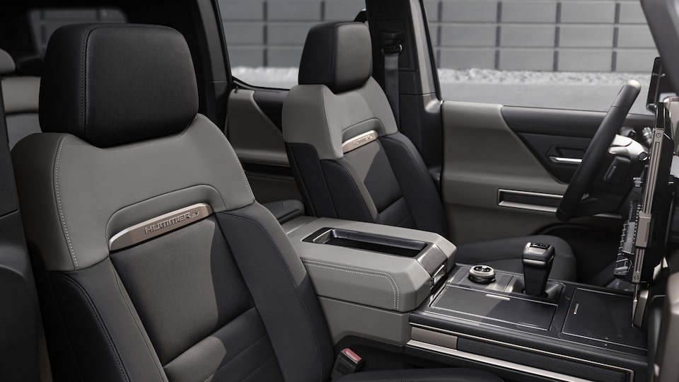 Detailed 2024 GMC HUMMER EV AWD 2 4dr SUV Specs & Tech Features