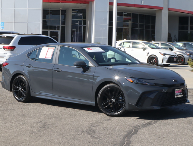 Used 2025 Toyota Camry Se for sale in Valencia at $34988 #4T1DAACK9SU537006