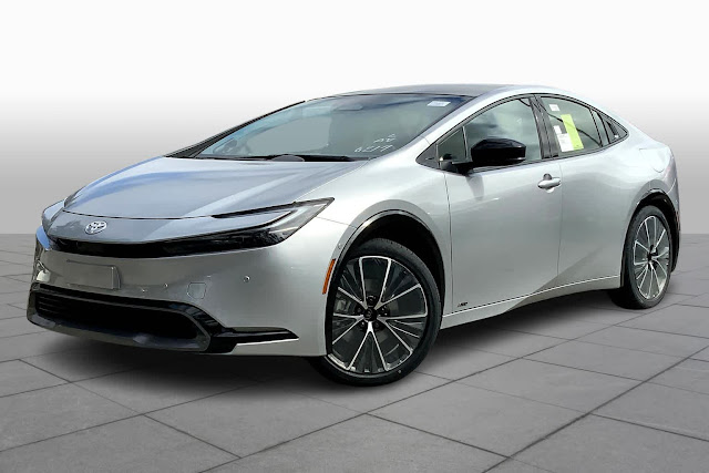 New 2024 Toyota Prius at $39394